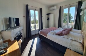 Roupa hipoalergénica, camas de colchão viscoelástico, minibar 