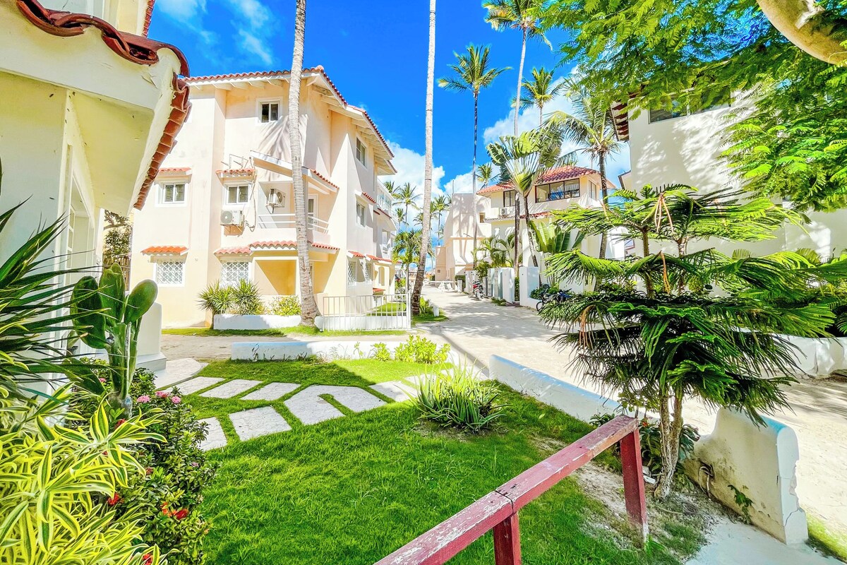 Estúdio Júnior, vista para o jardim | Vista do quarto