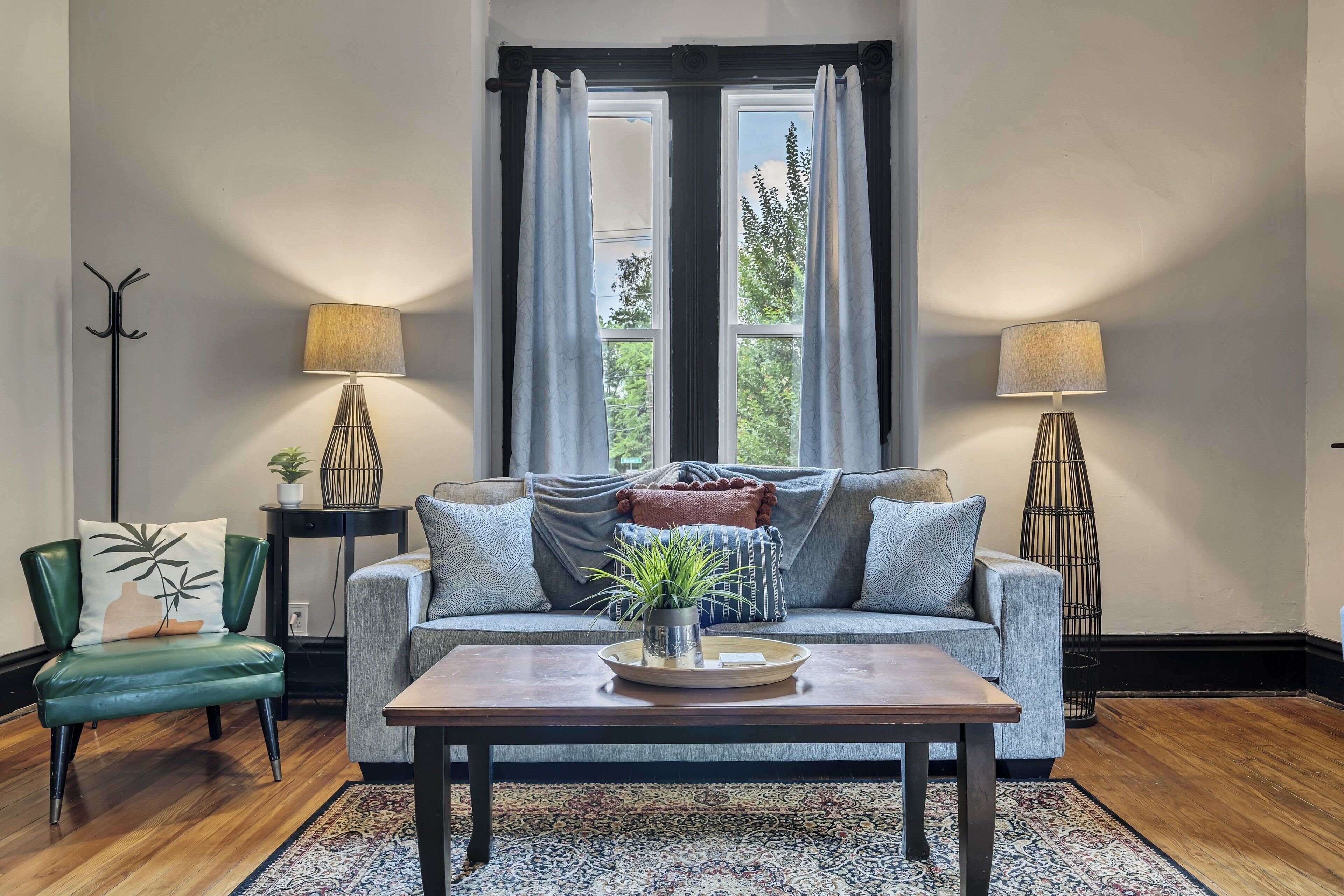 Casa, 1 cama queen-size e sofá-cama, pátio, vista para o jardim (117 Marion St) | Sala de estar