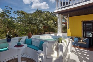 Banheira de hidromassagem exterior