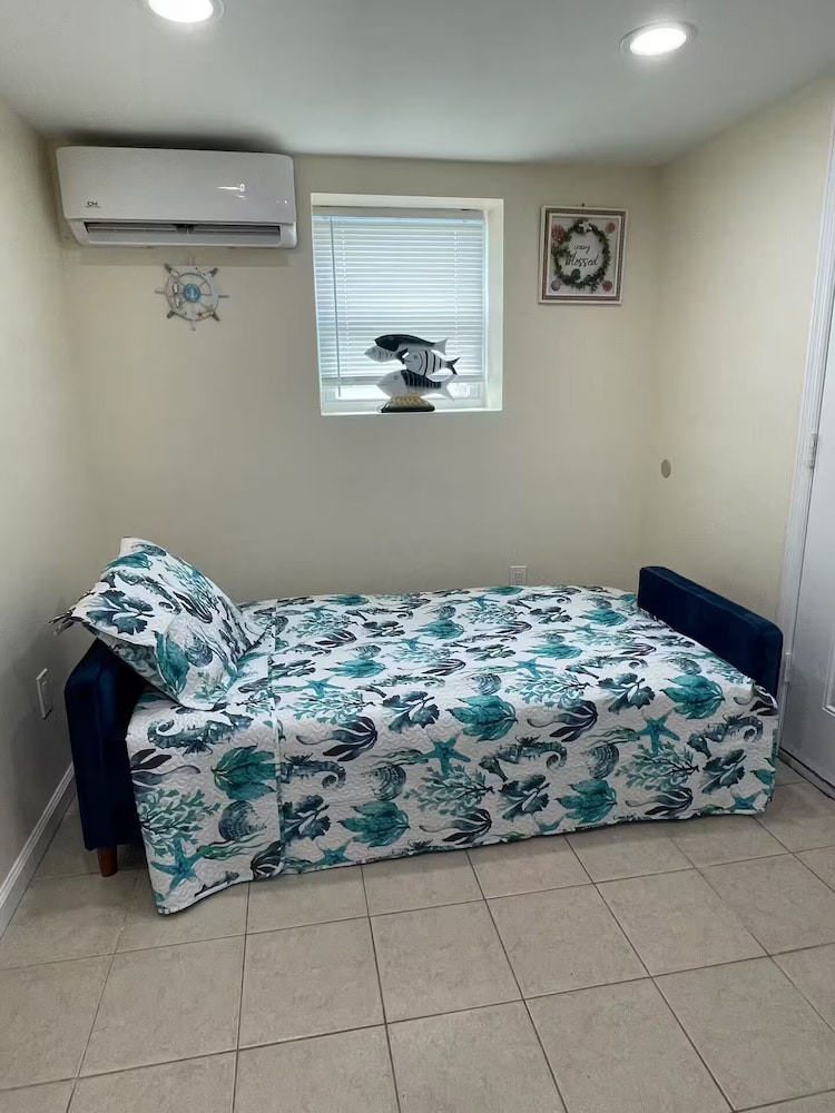 Beach getaway for 4, 2 blocks to beach. Come enjoy Reviews, Deals ...