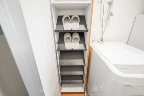 D 4minute walk from Togoshi Park Station Excel / Shinagawa-ku Tokyo ...