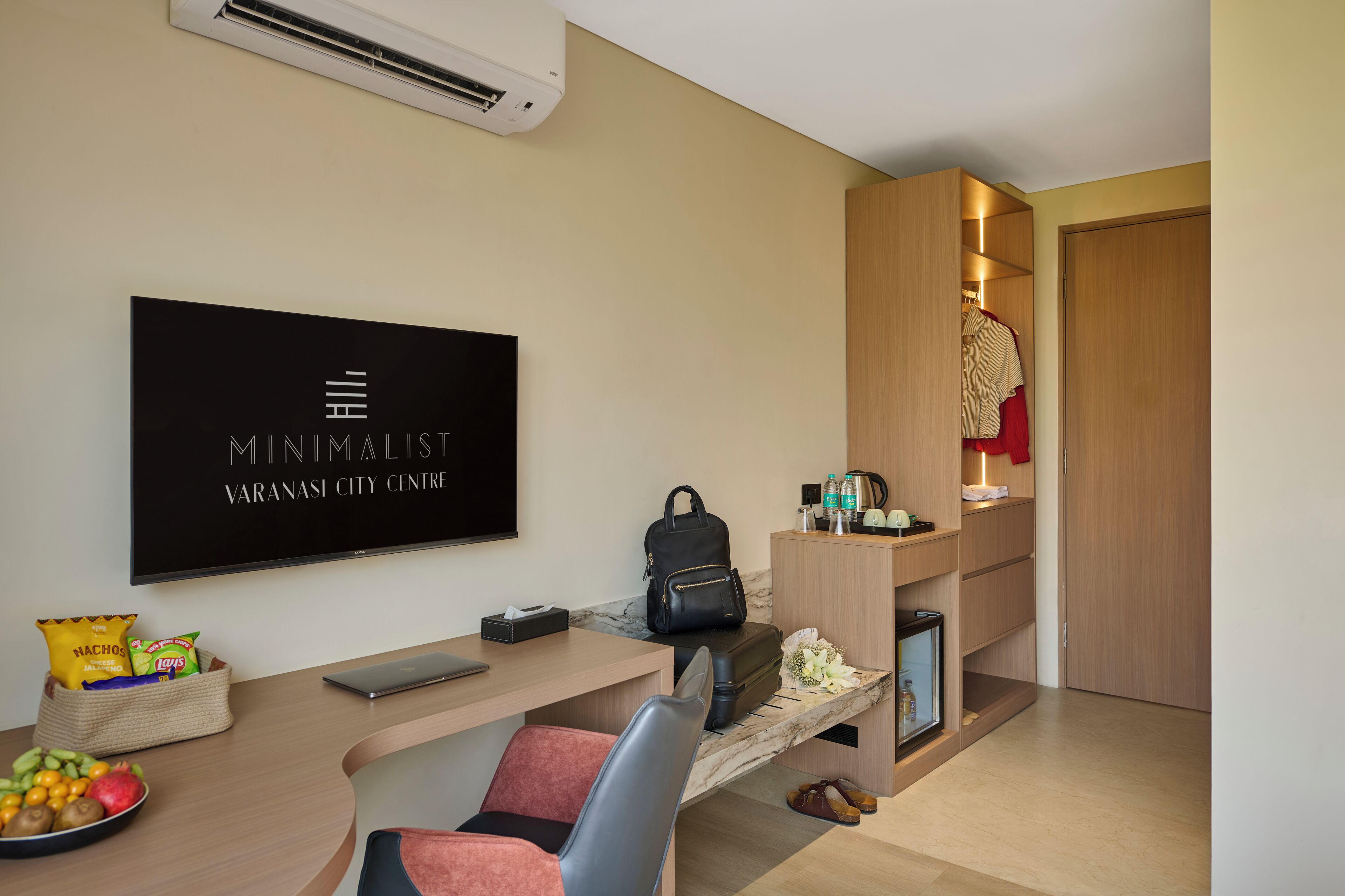 Superior King Room | Roupa de alta qualidade, minibar, cofre no quarto, secretária 