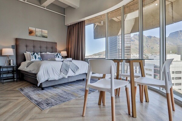 One Thibault Square 1605 by CTHA Reviews, Deals & Photos 2026 - Expedia ...