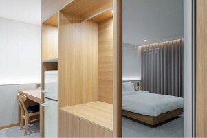 Suite Room | Secretária, Wi-fi grátis