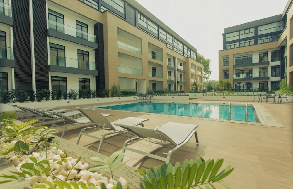 Peravi Suites At Embassy Gardens - Accra