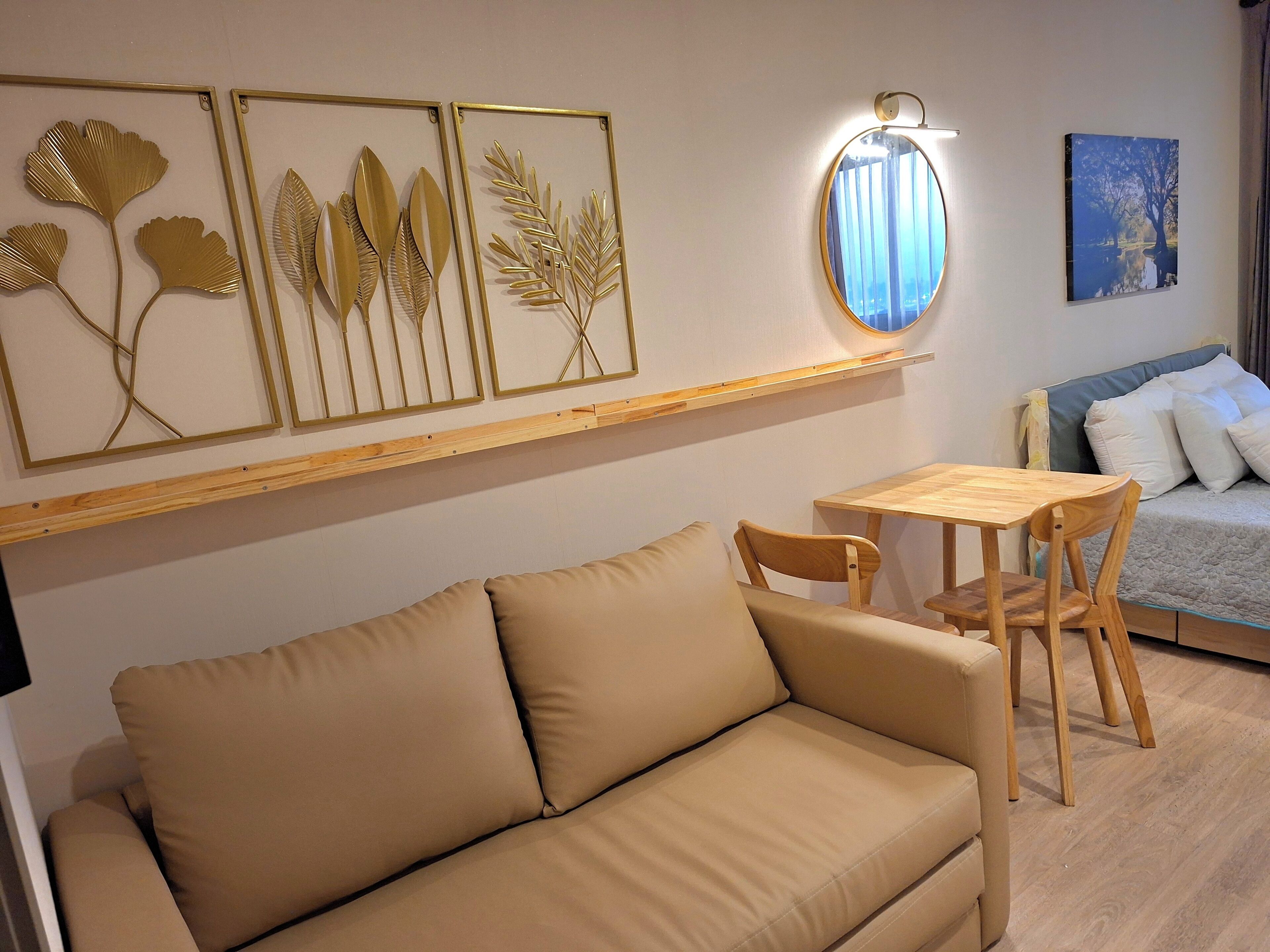 Estúdio, vários quartos, acessível, vista para a cidade | Sala de estar