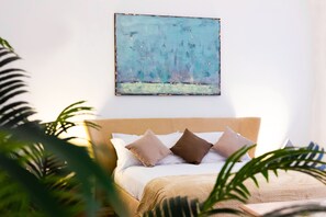 Suíte estúdio superior | Cofres nos quartos, cortinas blackout, Wi-Fi de cortesia