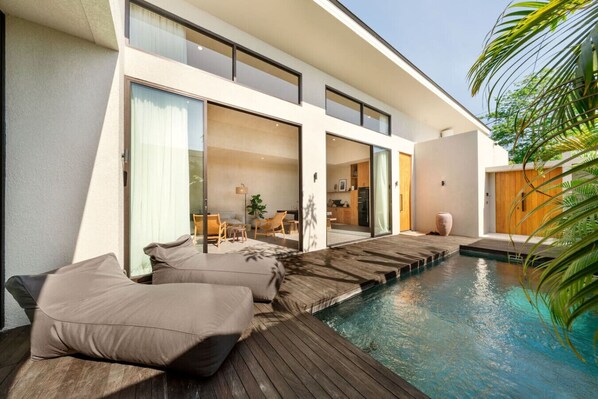Villa Sunset Serenity 2BR Sunset View & Beach Walk Reviews, Deals ...