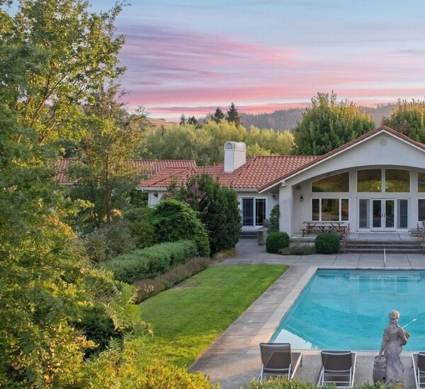 Vineyard Estate W/ Pool, Spa & Bocce Ball + Mins To Wineries & Park Lawndale Manor By Avantstay - Duckhorn Vineyards, St Helena