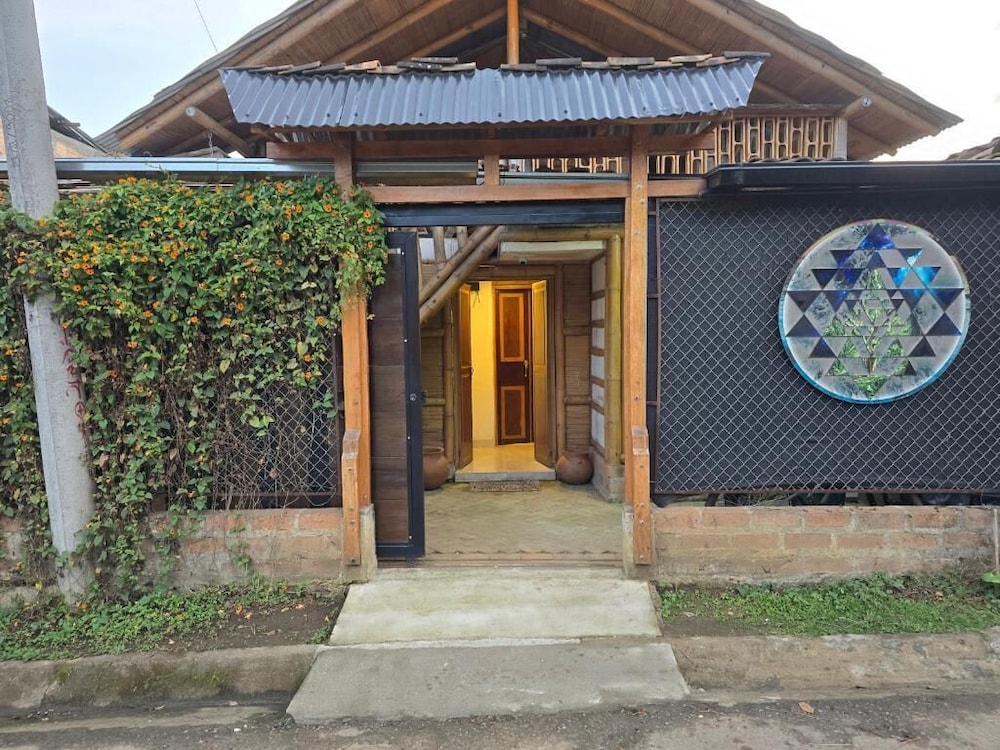 Qinti Quetzal - San Agustín