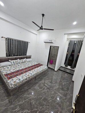 Quarto casal luxo | Wi-Fi de cortesia