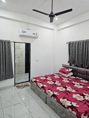 Quarto casal luxo | Wi-Fi de cortesia