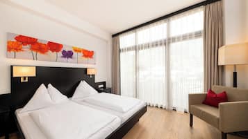 Quarto Clássico com Cama de Casal, varanda, Vista para a cidade | Cofre no quarto, secretária adequada para computadores portáteis