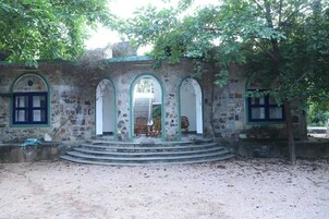 Fachada da propriedade