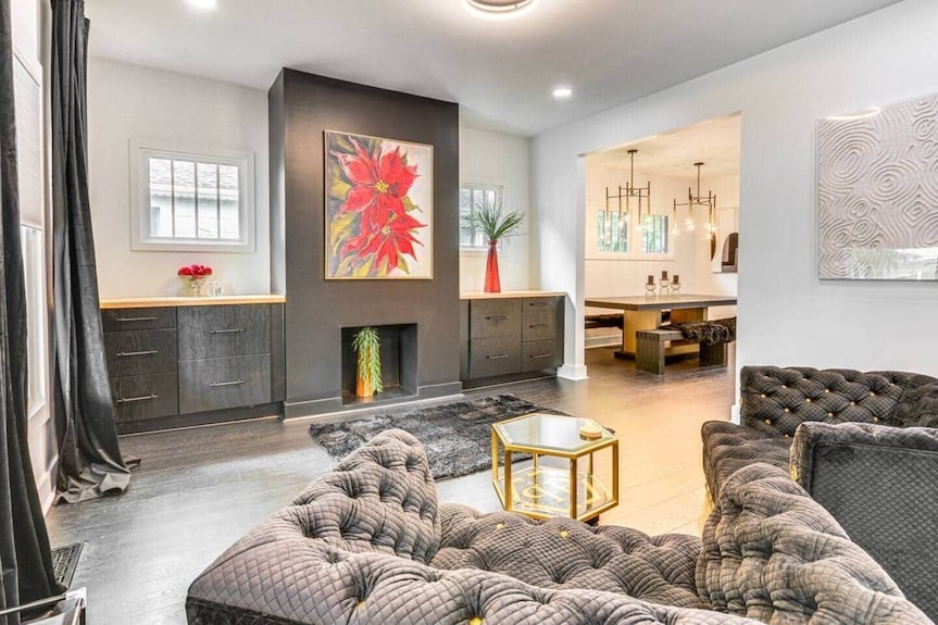 Uptown Lexington Stay, Vineyards & Shopping Nearby - Lexington, NC