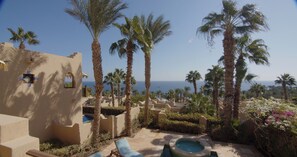 3 piscinas externas, guarda-sóis, espreguiçadeiras