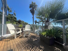 Apartamento Deluxe, varanda, vista para o oceano | Terraço/pátio interior