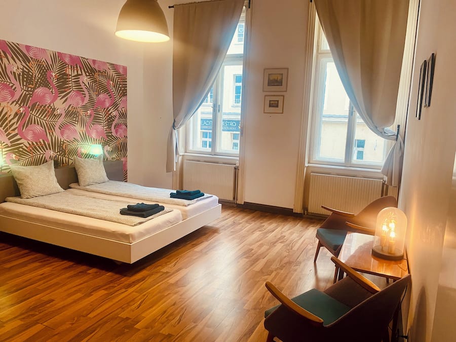 Quarto casal básico | Wi-Fi de cortesia