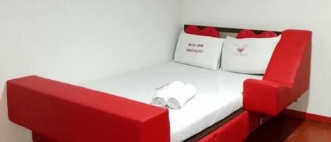 Quarto Standard | Secretária