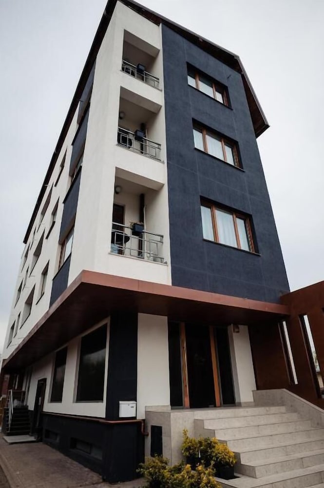 Fly & Stay At George's - Otopeni