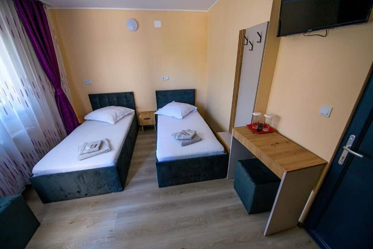 Quarto | Secretária, Wi-fi grátis