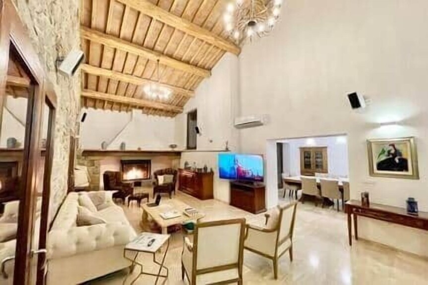 Luxury Villa Podere Del Grasso, Tuscany, Italy - Mount Amiata