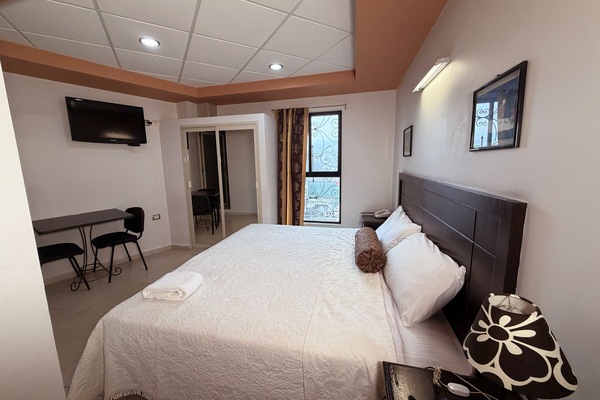 Quarto Básico | Wi-fi grátis, roupa de cama fornecida