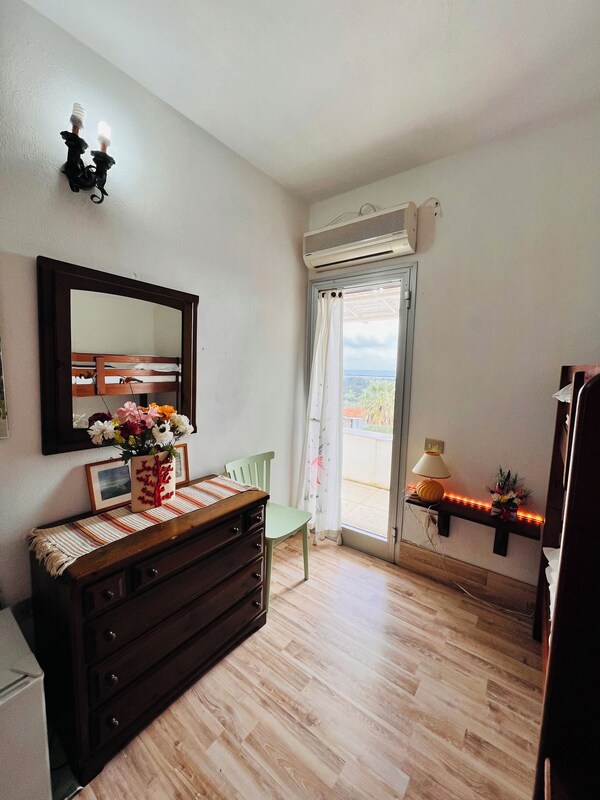 Camera Acquario - Villa Flores - San Teodoro, Sicily