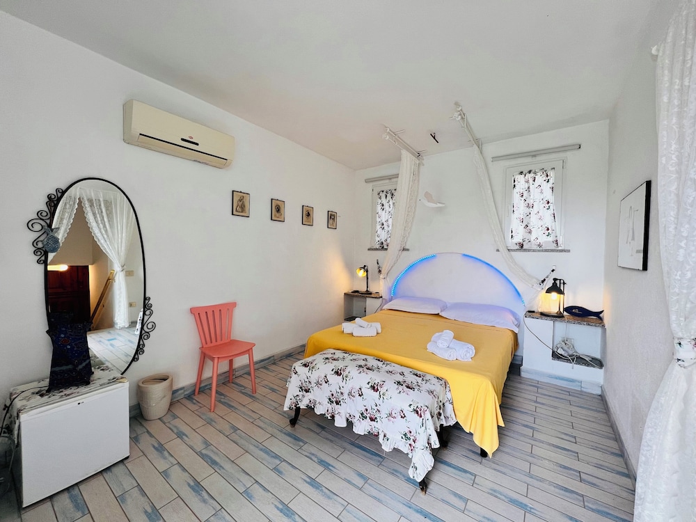 Camera Nettuno - Villa Flores - San Teodoro