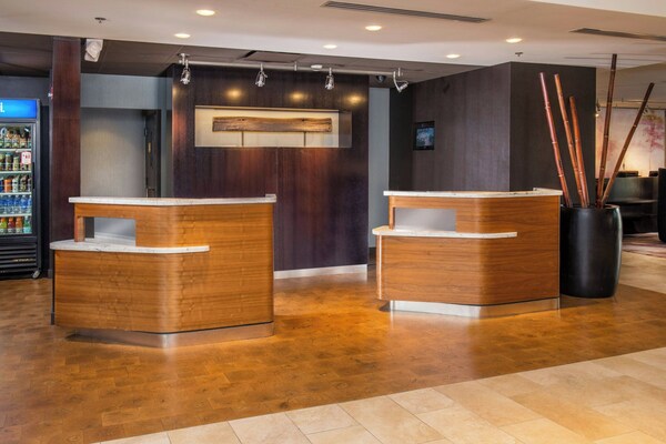 Courtyard By Marriott Fresno Downtown - Fresno, CA