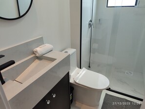 Apartamento básico | Banheiro