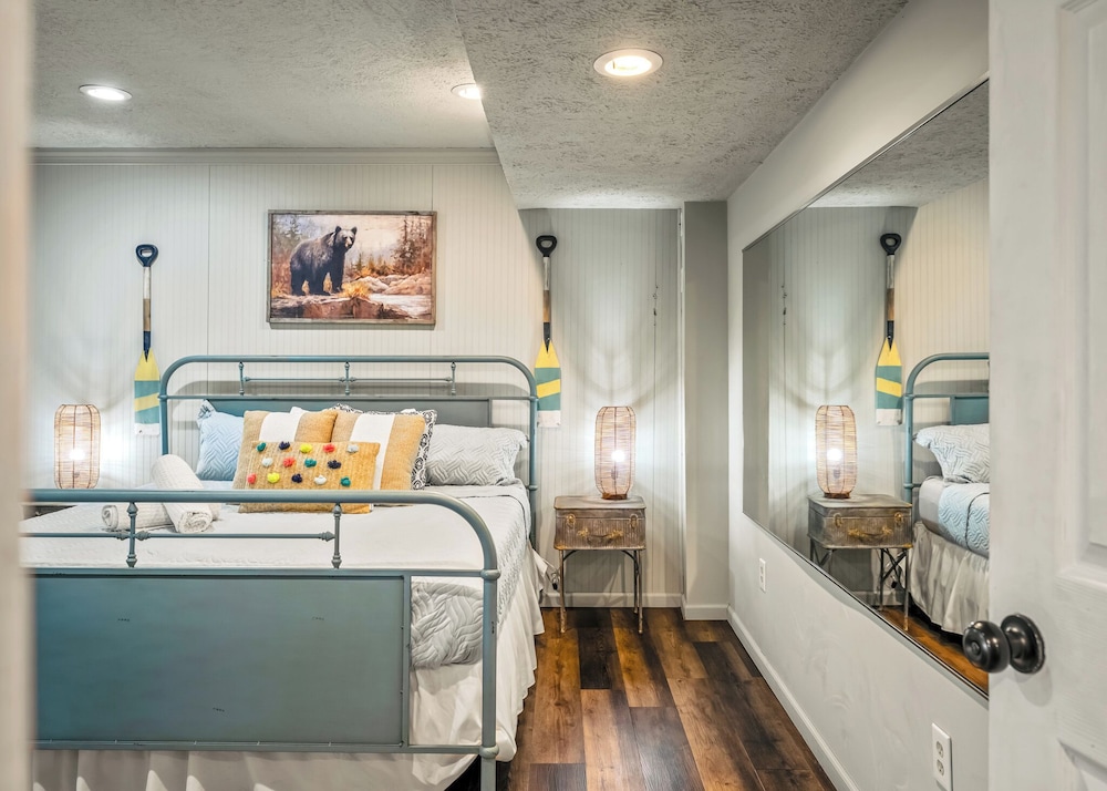 5BR Lakefront I Hot Tub I Firepit I Game Room - Long Pond | Vrbo