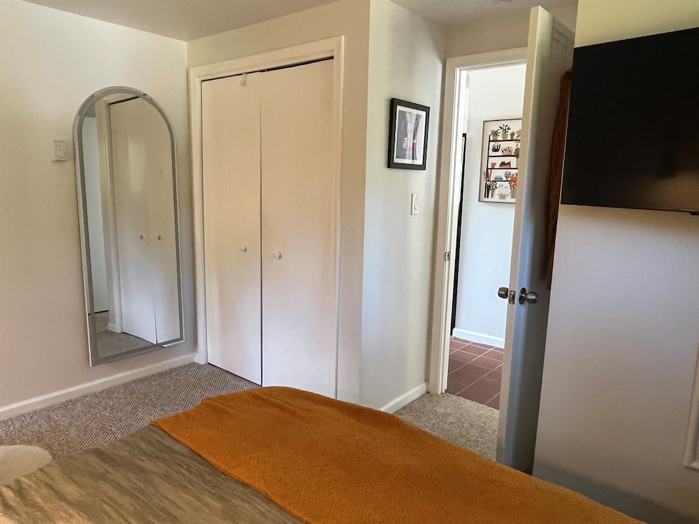 Casa Bella - Beautiful home, thoughtful decor - Oneonta | Vrbo