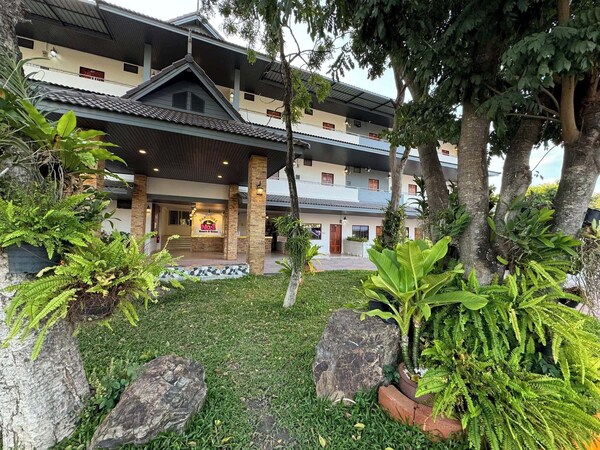 Paradise Resorts & Sauna - Pattaya City