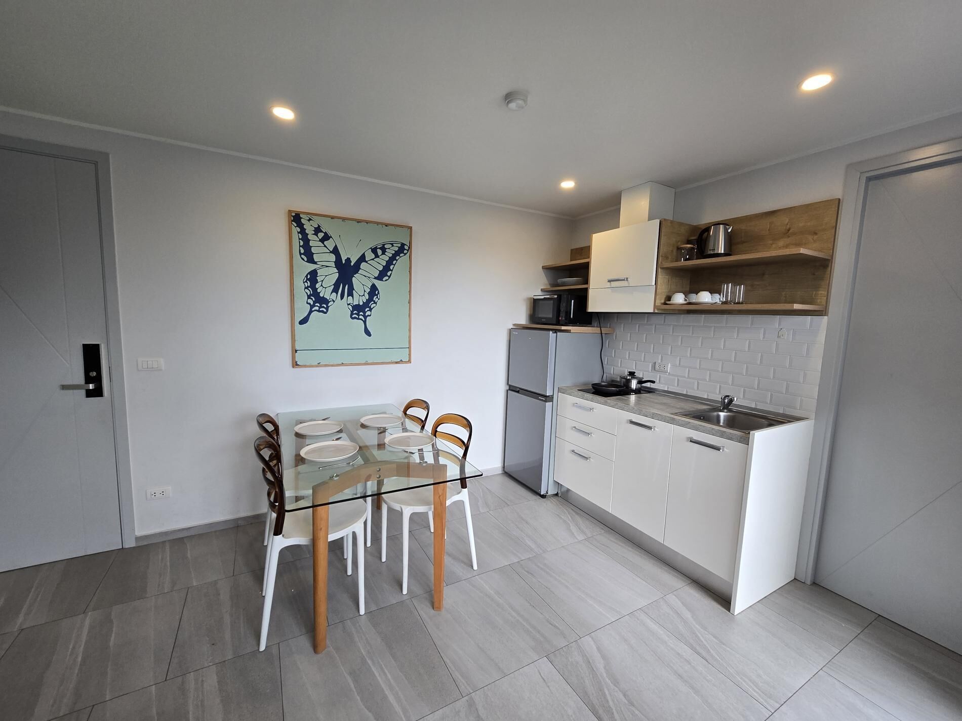 Apartamento, varanda | Kitchenette privada