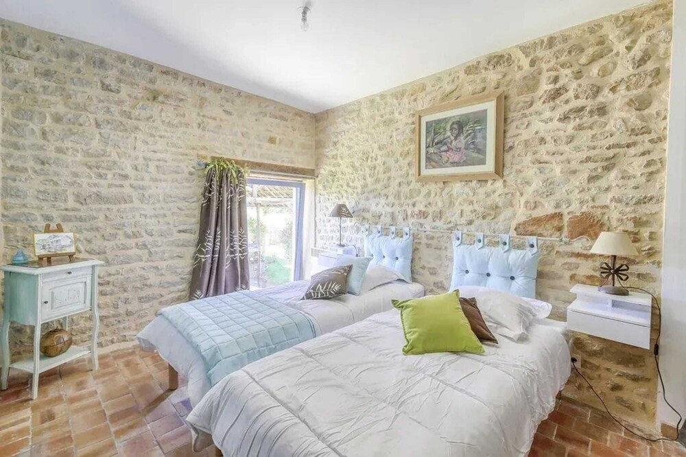 Homerez - Comfortable house with garden in Talon - 90 m² - Talon | Vrbo