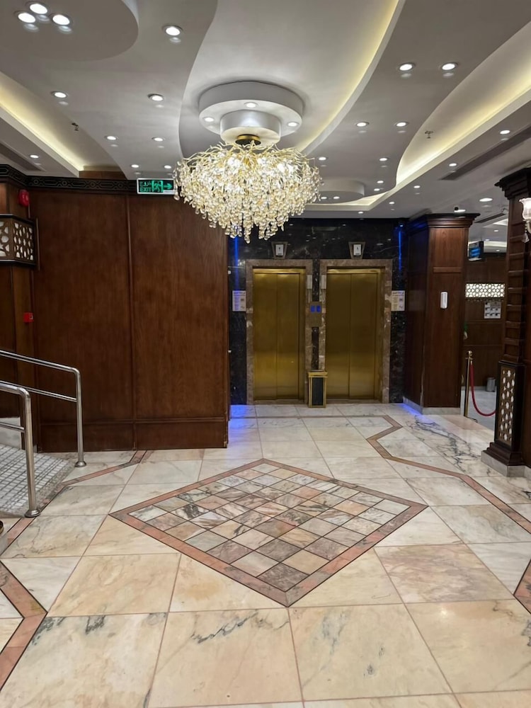 Hotel Loaloat Algwar - Mecca, Saudi Arabia