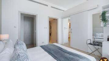 Apartamento superluxo, sacada, vista para o canal | Roupas de cama de algodão egípcio, roupas de cama premium