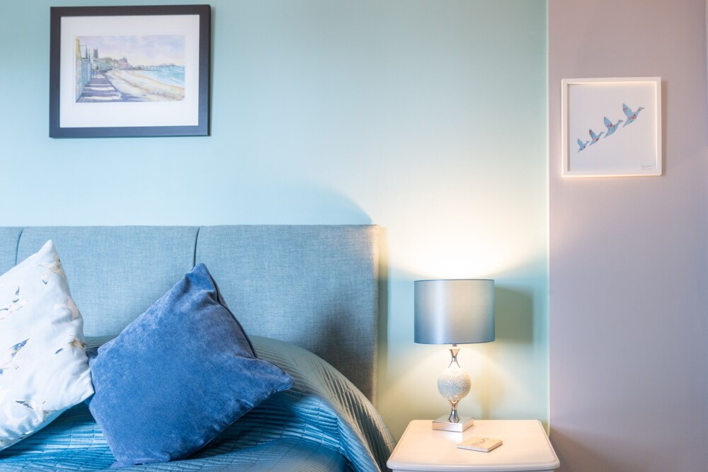 Brackenhurst Cottage is a charming two bedroom annex, with its own ...