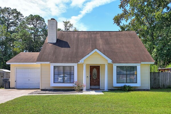 Adorable Bungalow Near Tybee Beach - Skidaway Island, GA