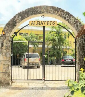 Bright Modern 2b/2b King bed, Walk to Beach & Town 口コミ、宿泊料金、写真 2026 ...