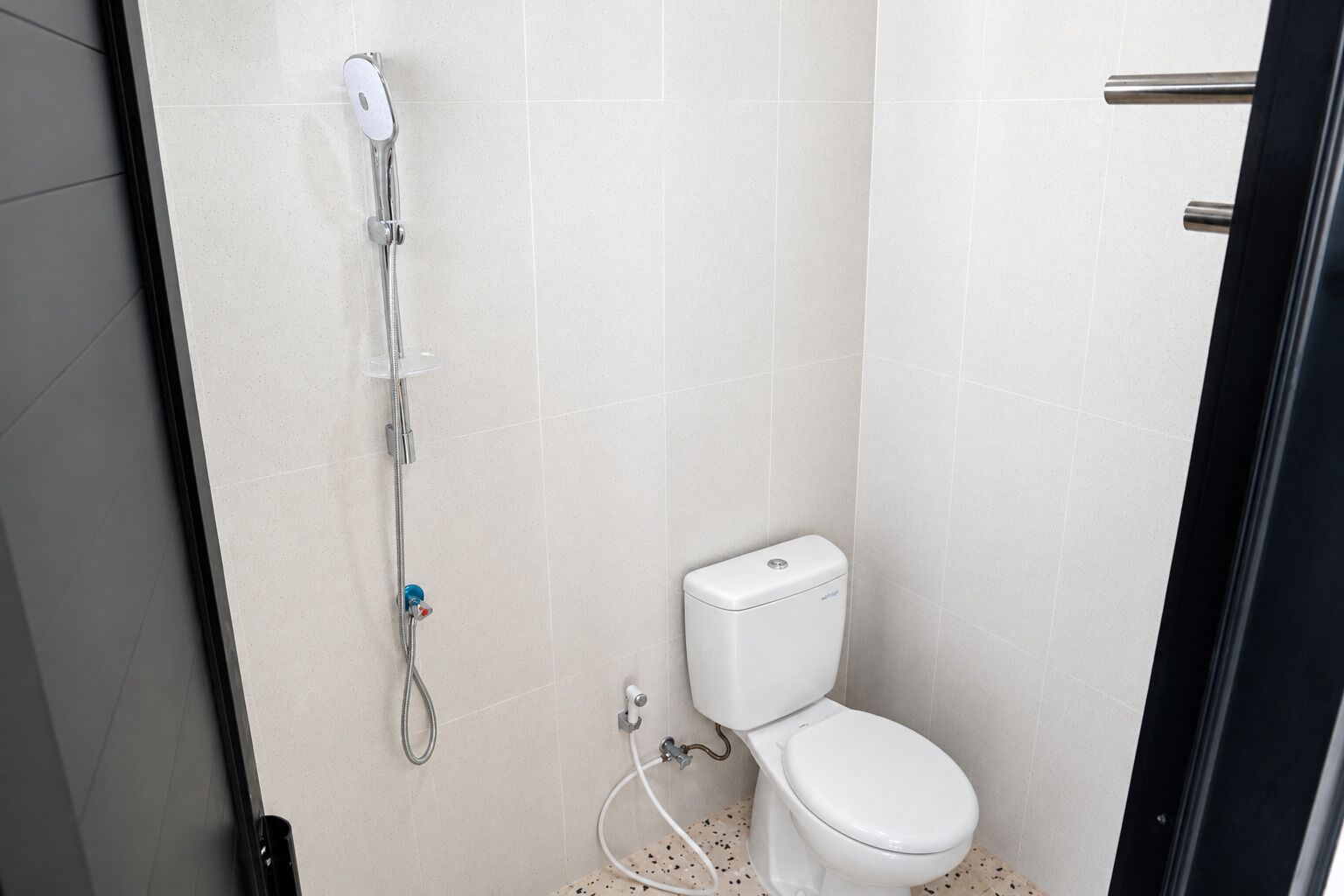 Cabana luxo, 1 cama Queen, piscina particular | Banheiro | Chuveiro, bidê, toalhas de banho, sabonete