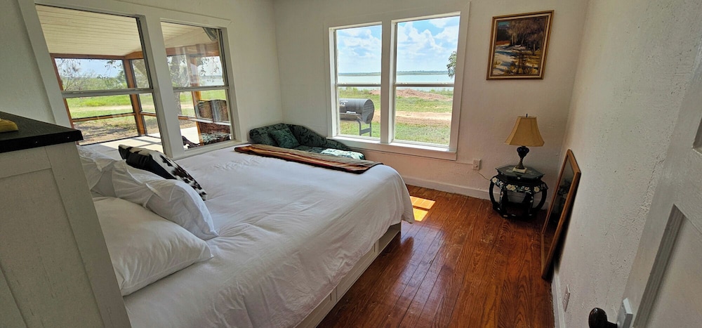 Brady Lake Retreat with Private Boat Ramp & Steam Shower - Brady | Vrbo