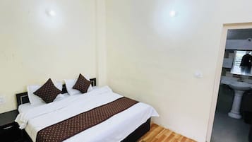 Roupas de cama antialérgicas, escrivaninha, quartos à prova de som