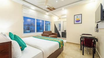 Quarto Duplo Deluxe | Secretária, ferro/tábua de engomar