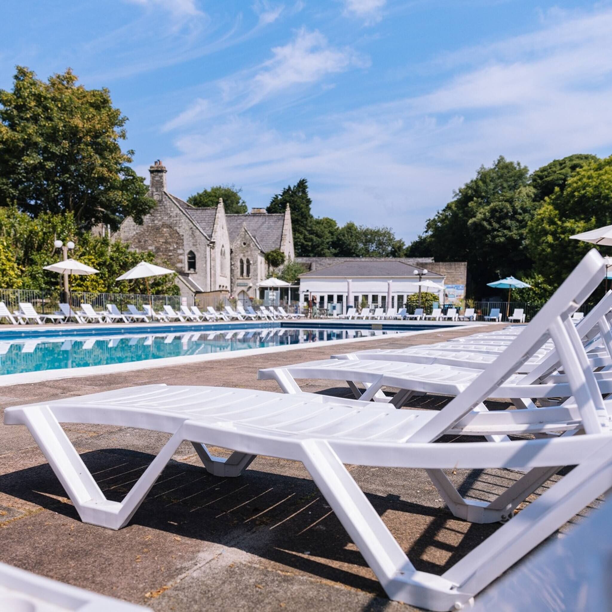 Casa, 4 quartos, varanda, vista para o jardim | Piscina | Piscina interior 