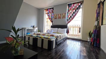 Quarto Deluxe | Edredões de penas, com decoração personalizada