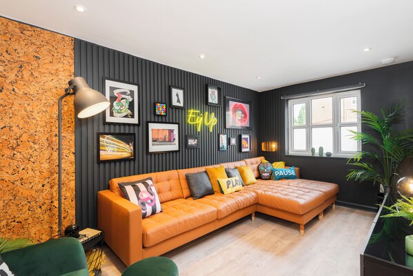 Casa, 6 quartos | Sala de estar