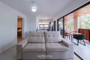 Apartamento básico | Área de estar | Smart TV 32 polegadas com canais digitais